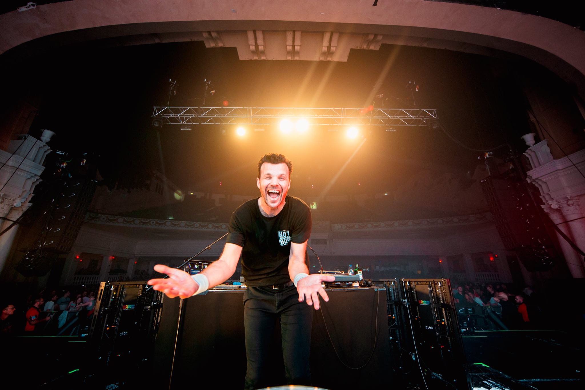 Hot Dub Time Machine Announces 2018 Australian Tour - Music Feeds