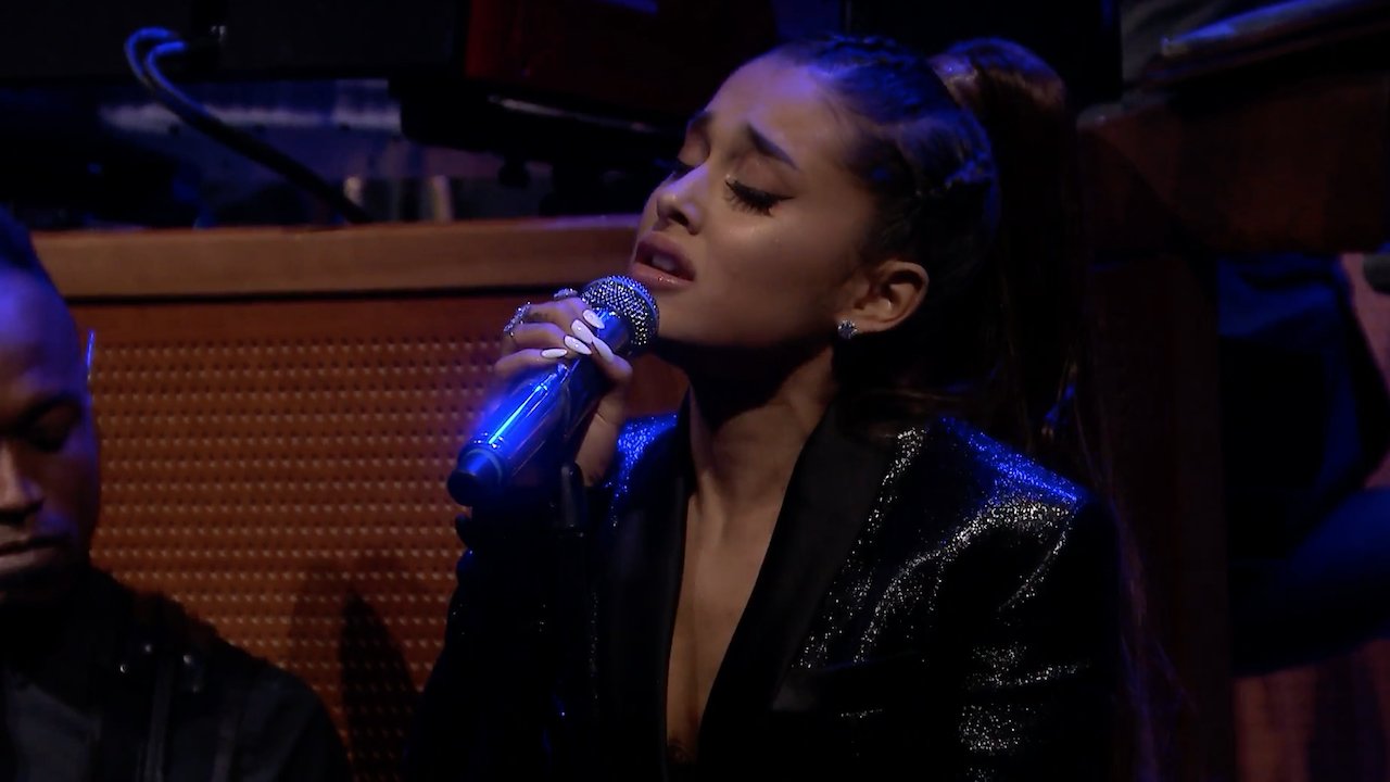 Watch Ariana Grande's Emotional Aretha Franklin Tribute On 'Fallon ...