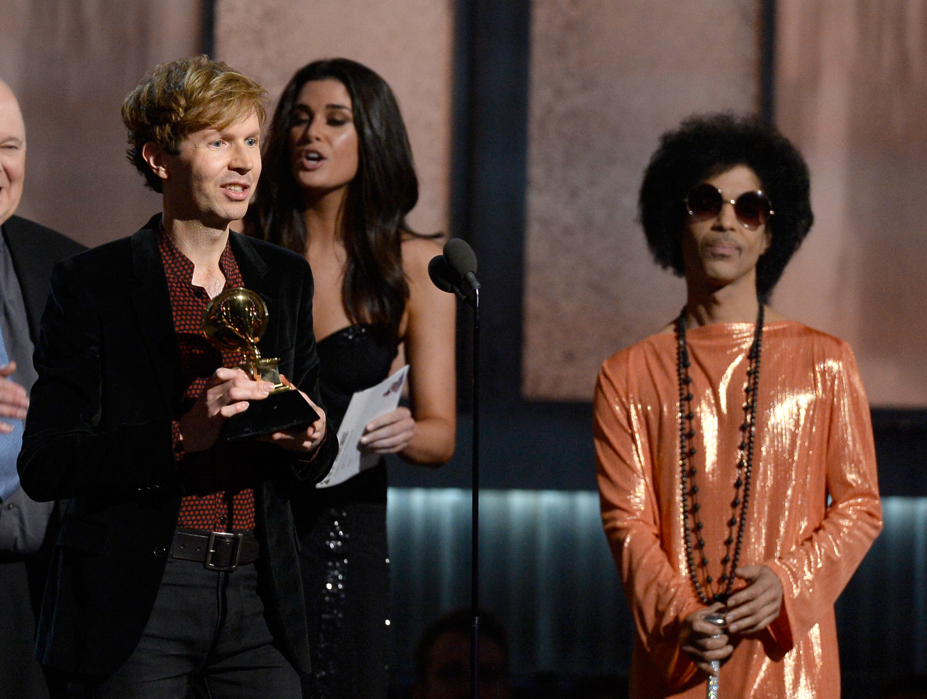 Watch Beck's Purple-Flooded 'Raspberry Beret' Prince Tribute - Music Feeds
