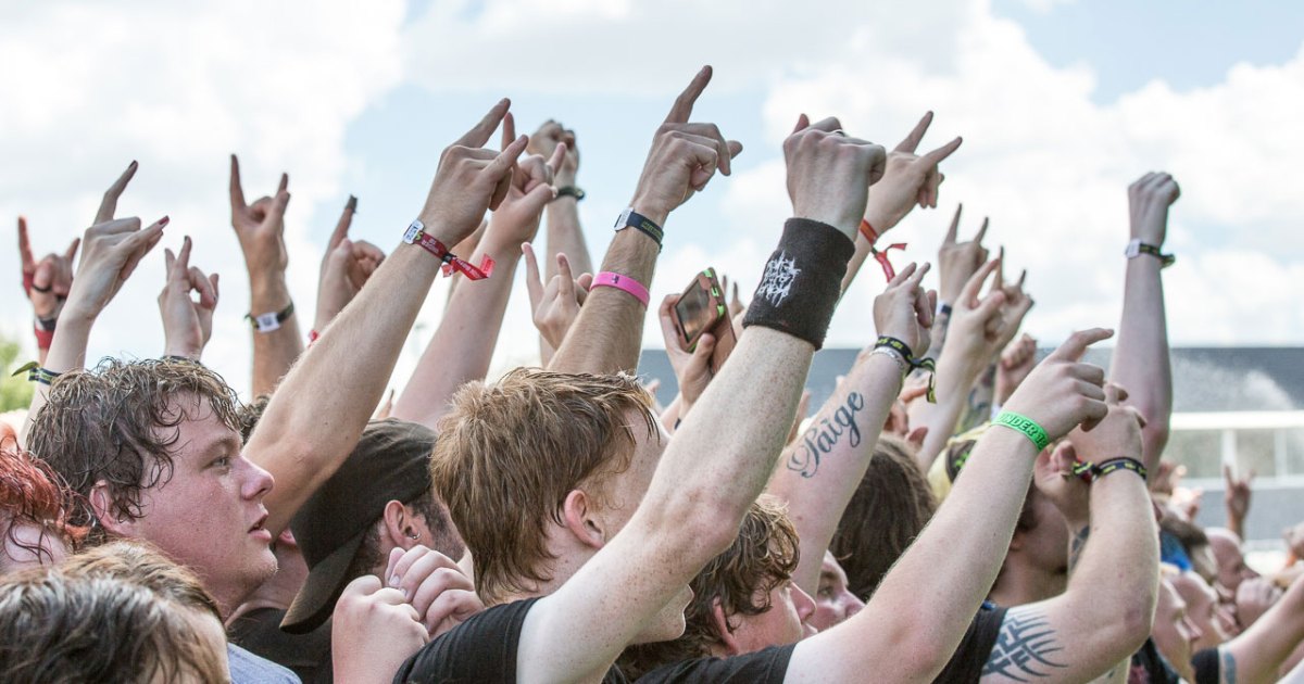 Science Says You Can Actually Die From Just Standing In A Big Festival ...