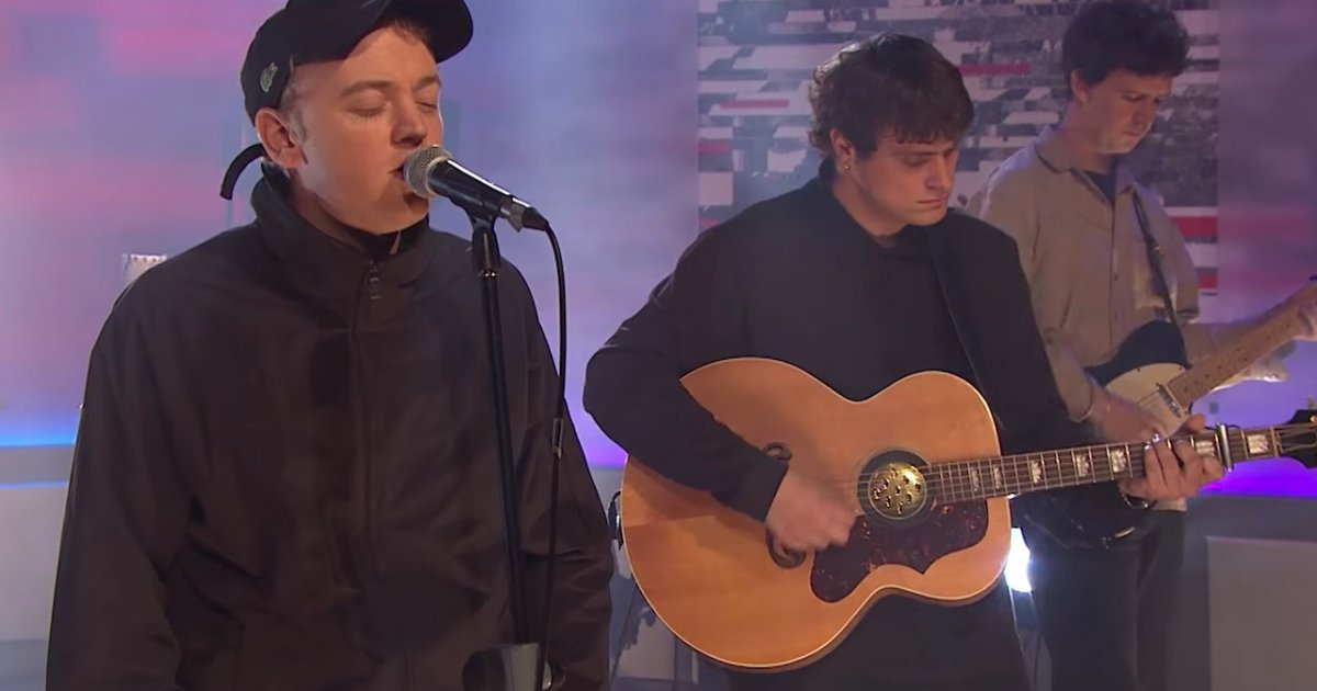 Watch DMA'S Make Their Live Australian TV Debut On 'Tonightly' - Music ...