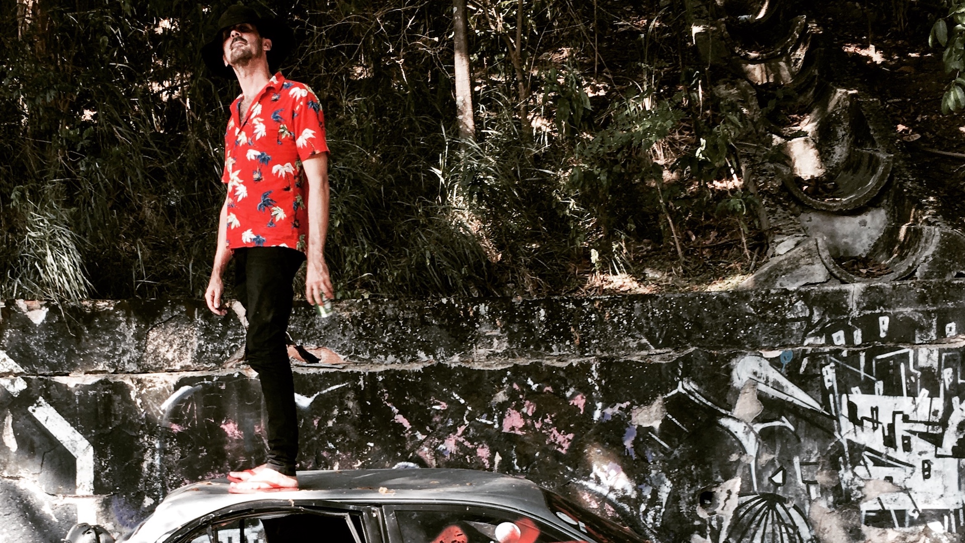The Drones' Gareth Liddiard Announces East Coast Tour - Music Feeds