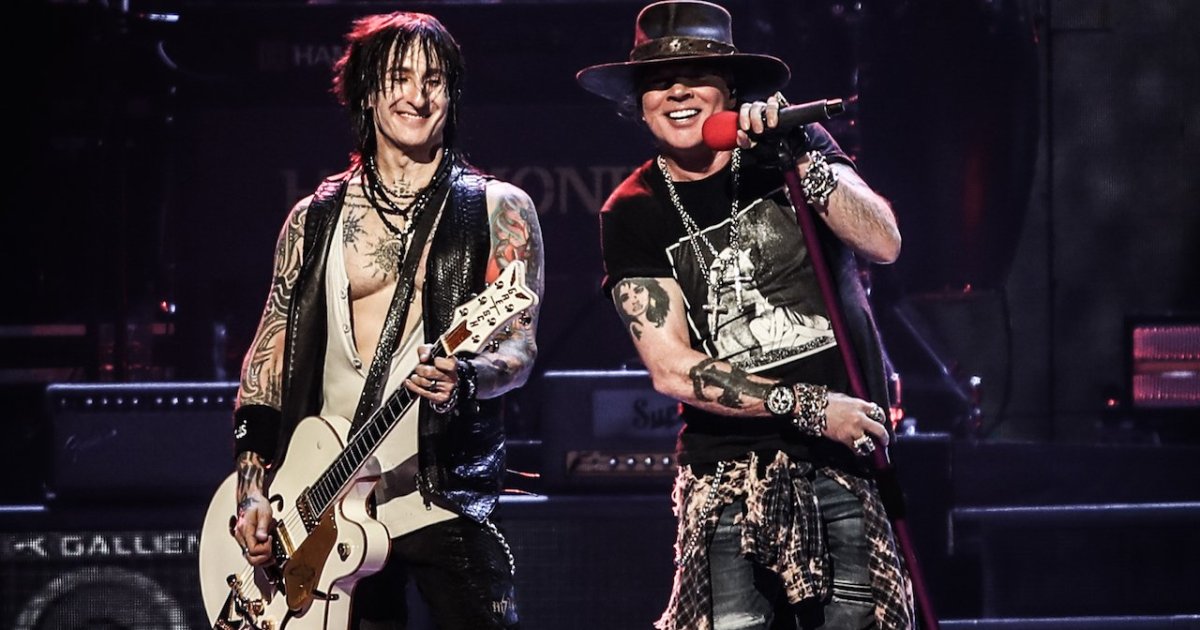 Watch Guns N' Roses Dedicate An AC/DC Cover To The Late George Young ...