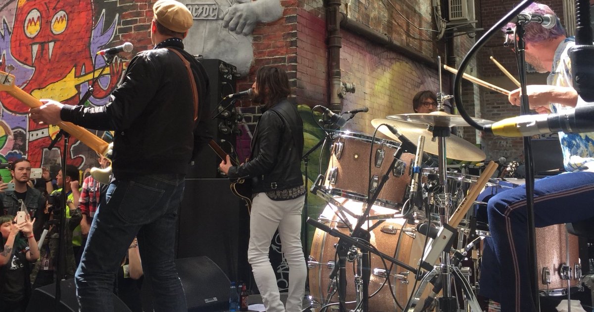 Watch Jet Play Their Hits At A Surprise Show In Melbourne's AC/DC Lane ...