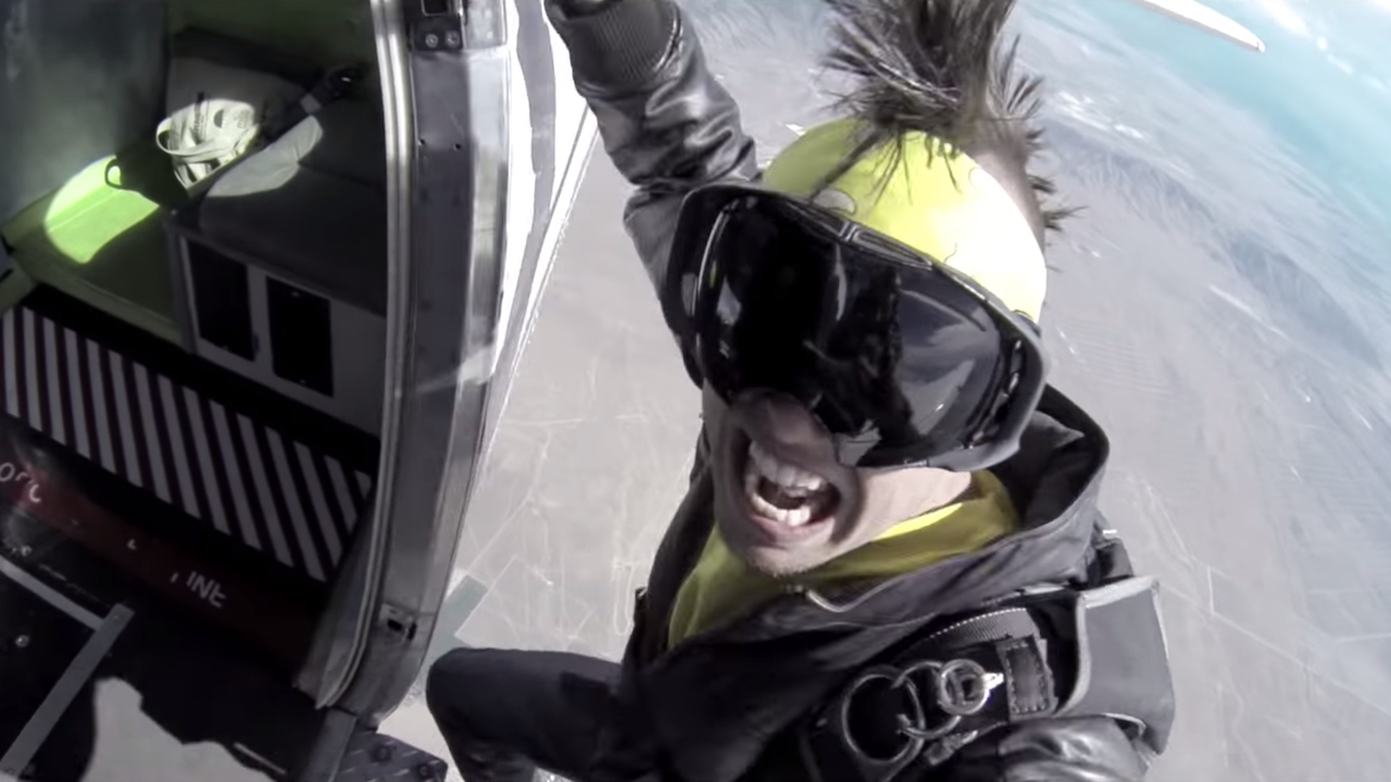 Rapper Jon James Dies After Walking On Plane Wing During Mid-Flight ...