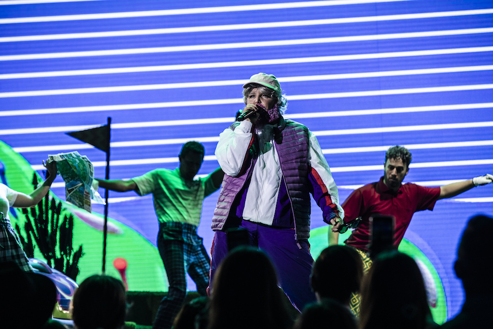 Watch Tones And I Recreate The 'Dance Monkey' Video With Very Fun ARIAs ...