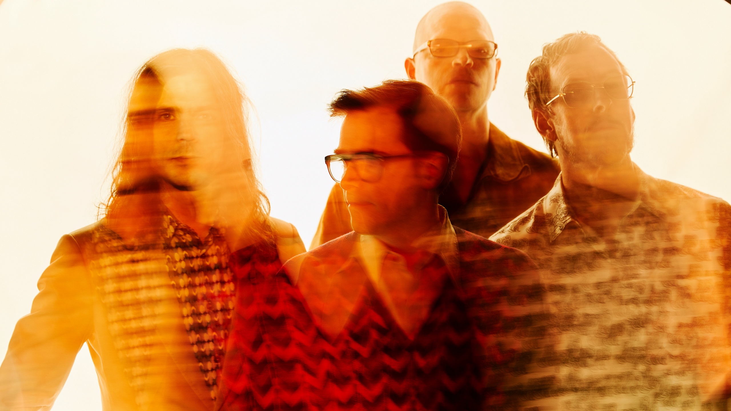 Scott Shriner Chats Weezer's Musical Evolution & Touring Australia With ...